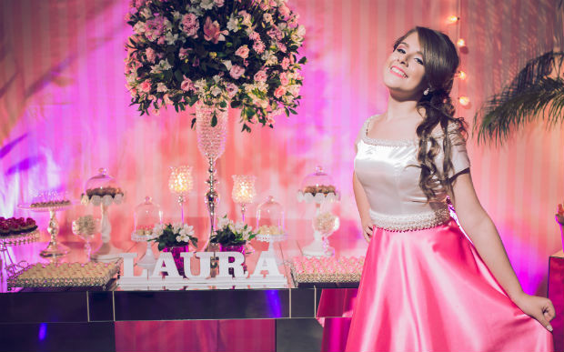 Inspire-se na festa superdivertida e romântica da Laura Santos | Capricho