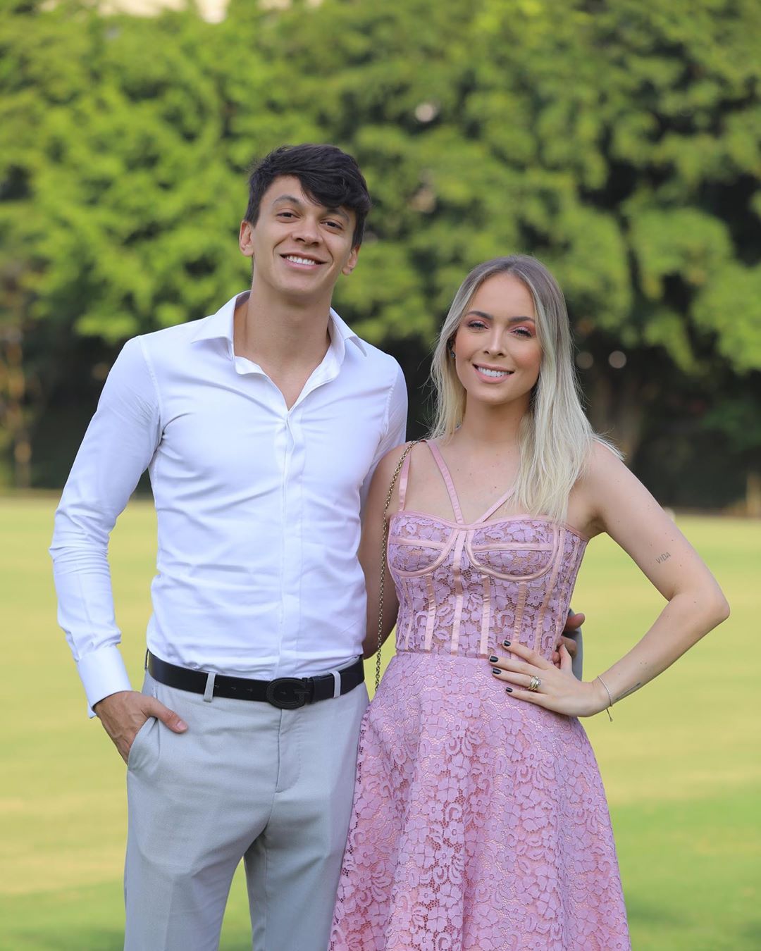 Fofura! Tata e Cocielo revelam o sexo de seu primeiro filho | Capricho