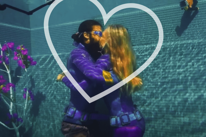 Casal quebra recorde ao dar o beijo debaixo d’água mais longo do mundo | Capricho